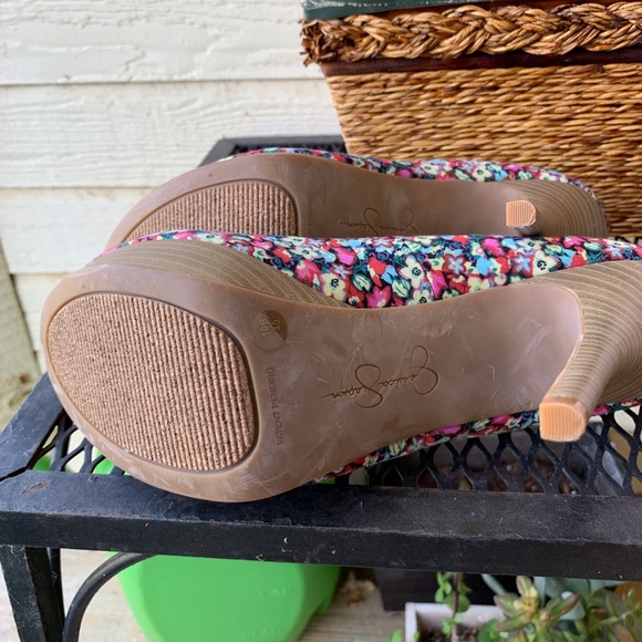 Jessica Simpson | Shoes | Jessica Simpson Floral Given2 Pump | Poshmark